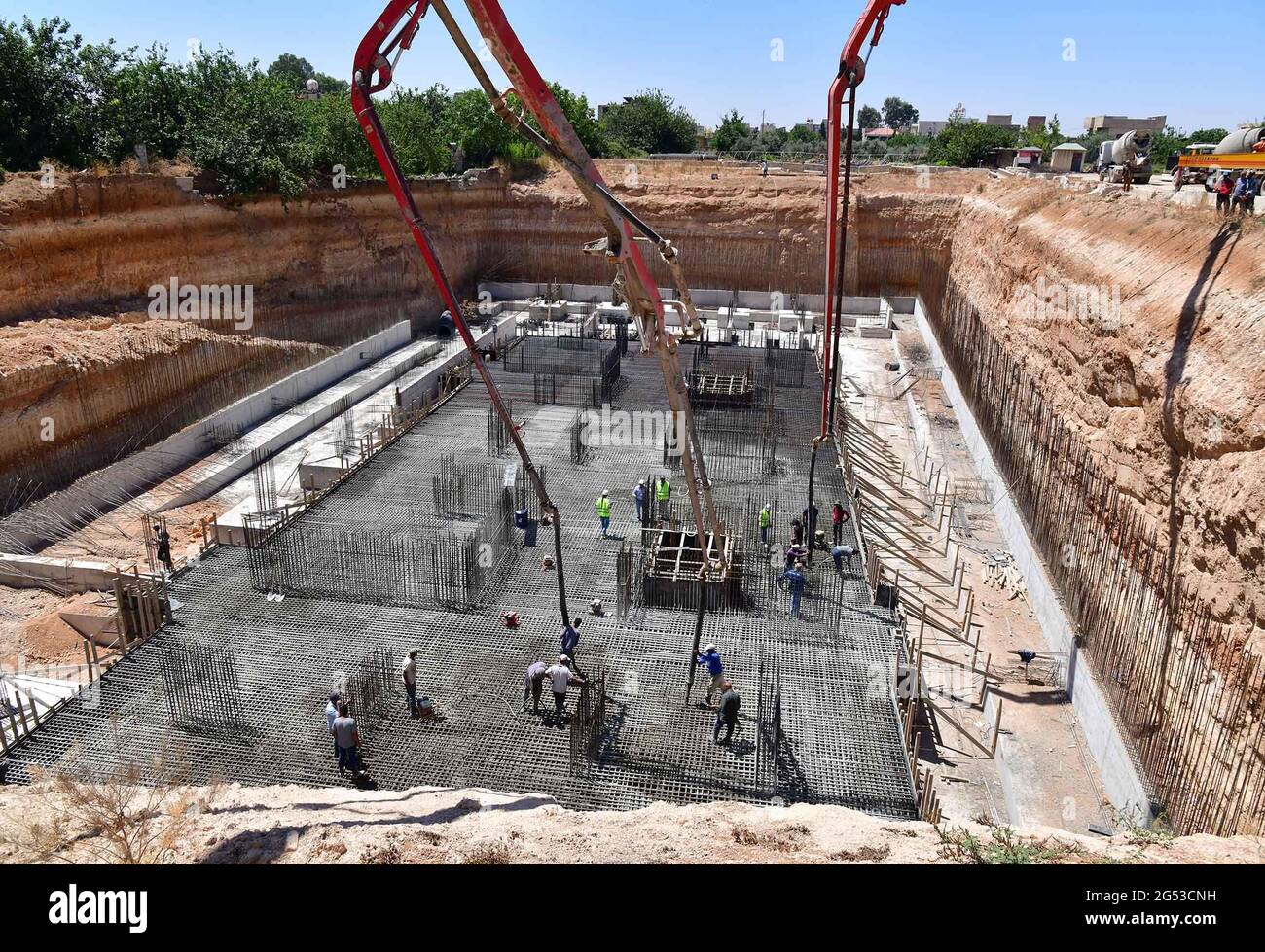 Damascus suburb of daraya hi-res stock photography and images - Alamy