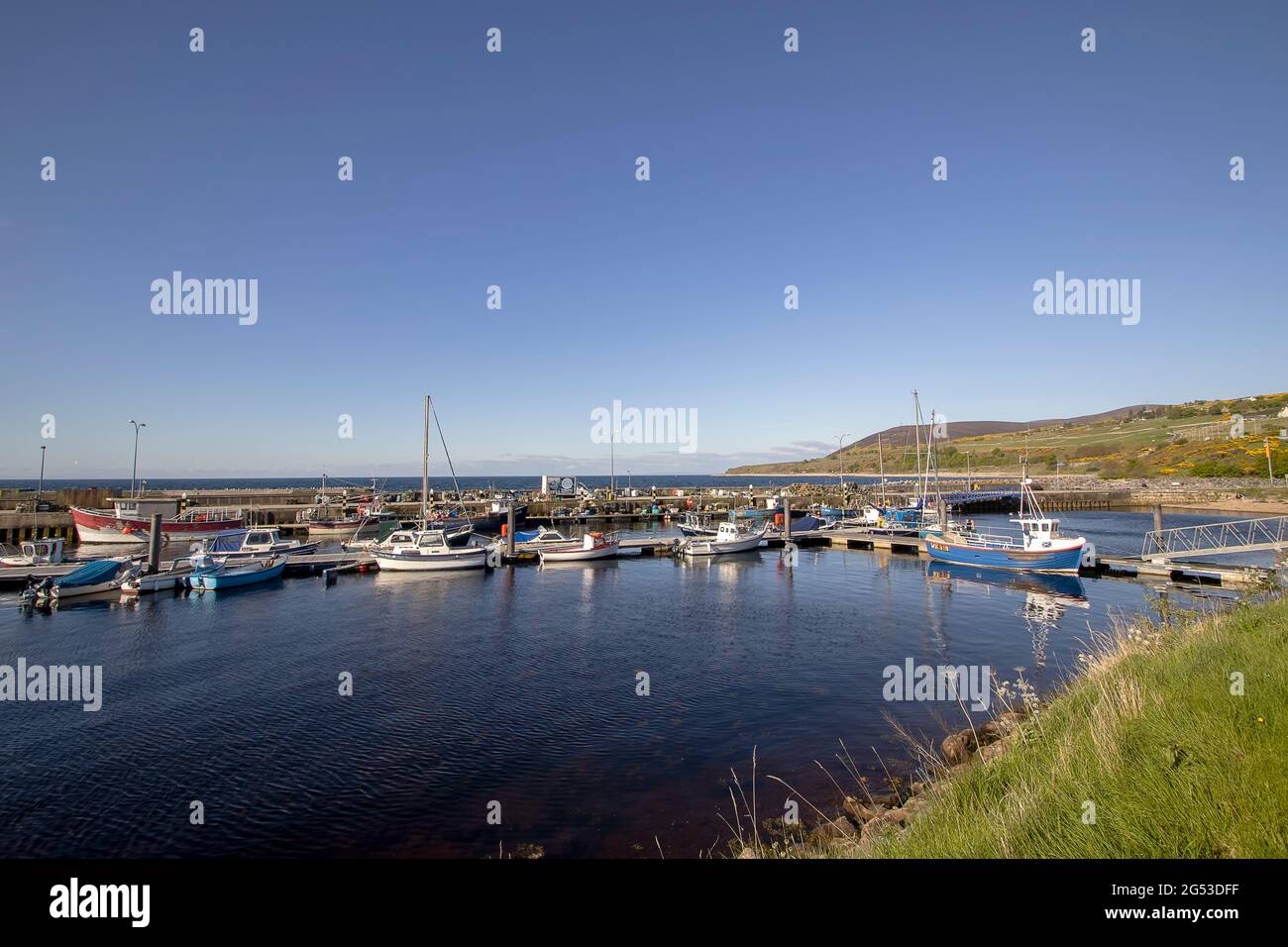 Helmsdale harbour hi-res stock photography and images - Alamy