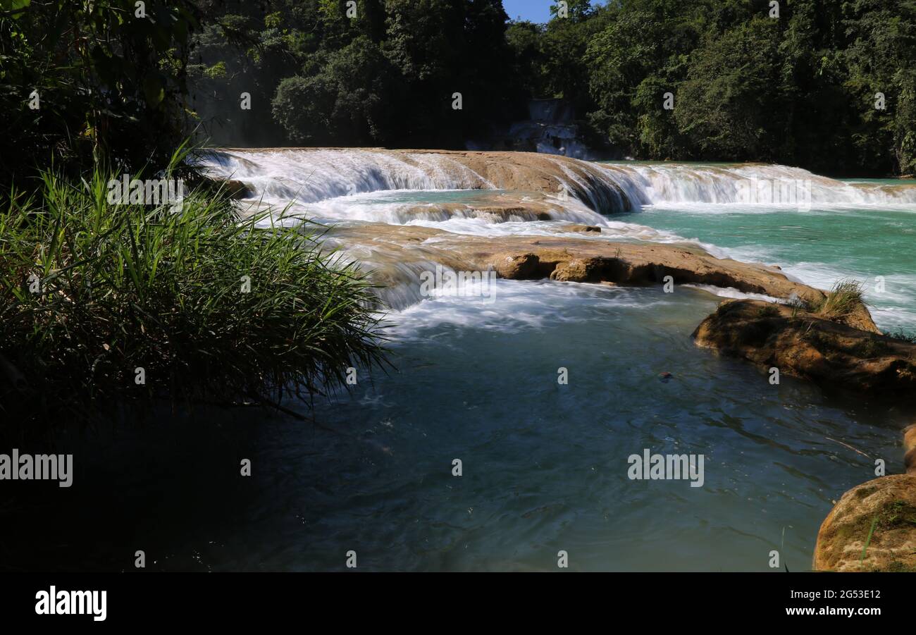 Waterfalls in Agua Azul National Park, Mexico Stock Photo - Alamy