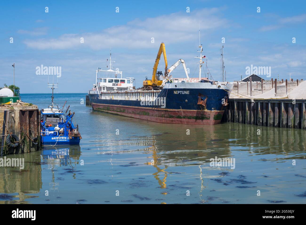 Mv neptune hi-res stock photography and images - Alamy