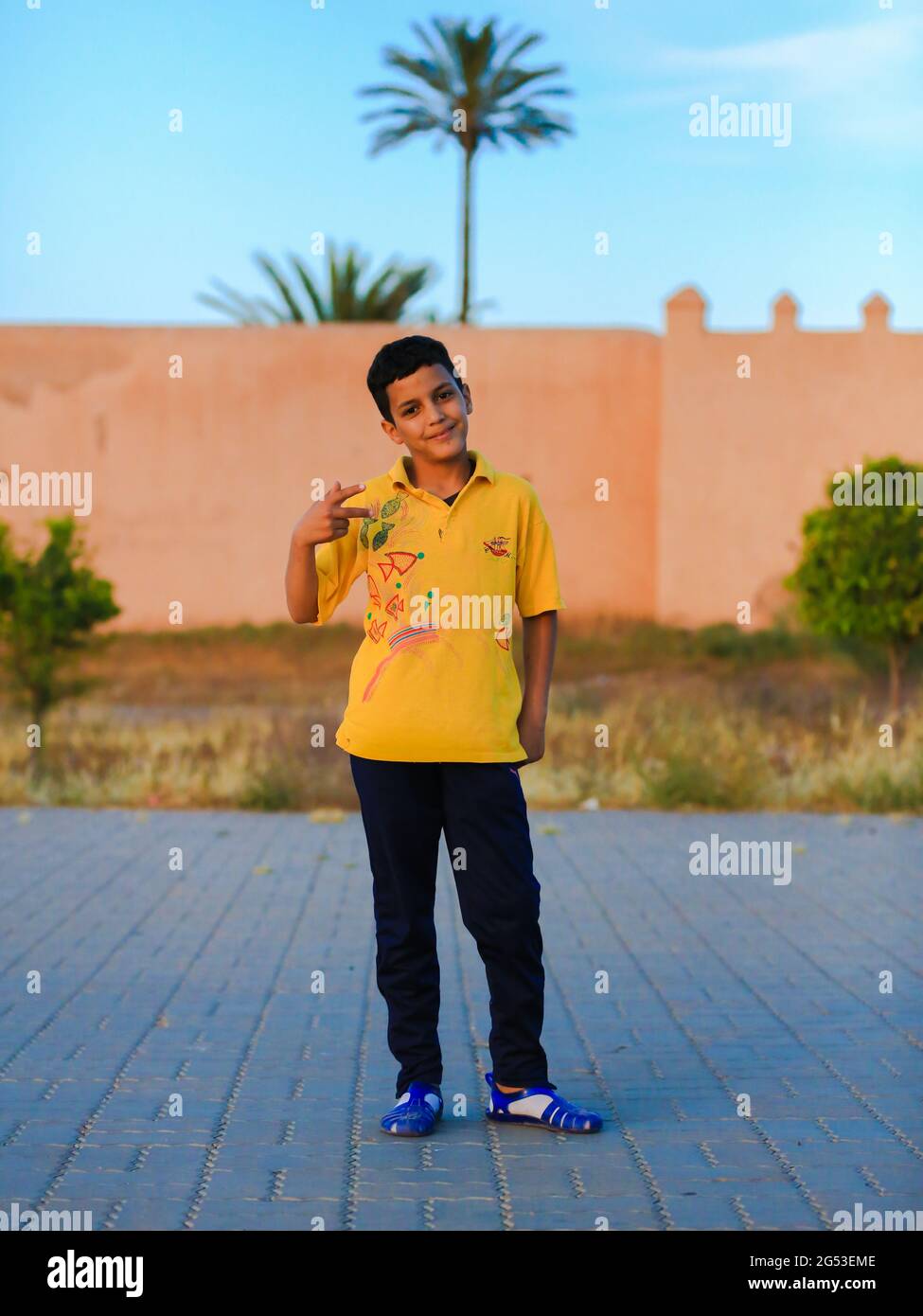 Boys in marrakech morocco hi-res stock photography and images - Alamy