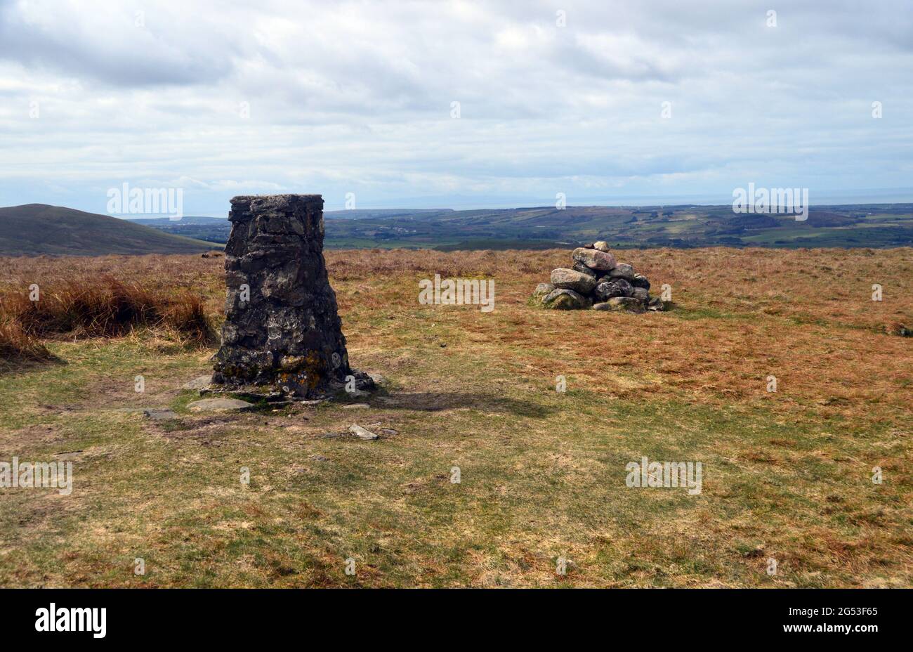 Stone trig point hi-res stock photography and images - Alamy