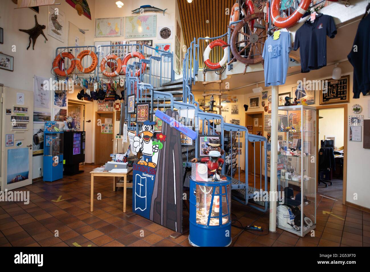 Seamens club hi-res stock photography and images - Alamy