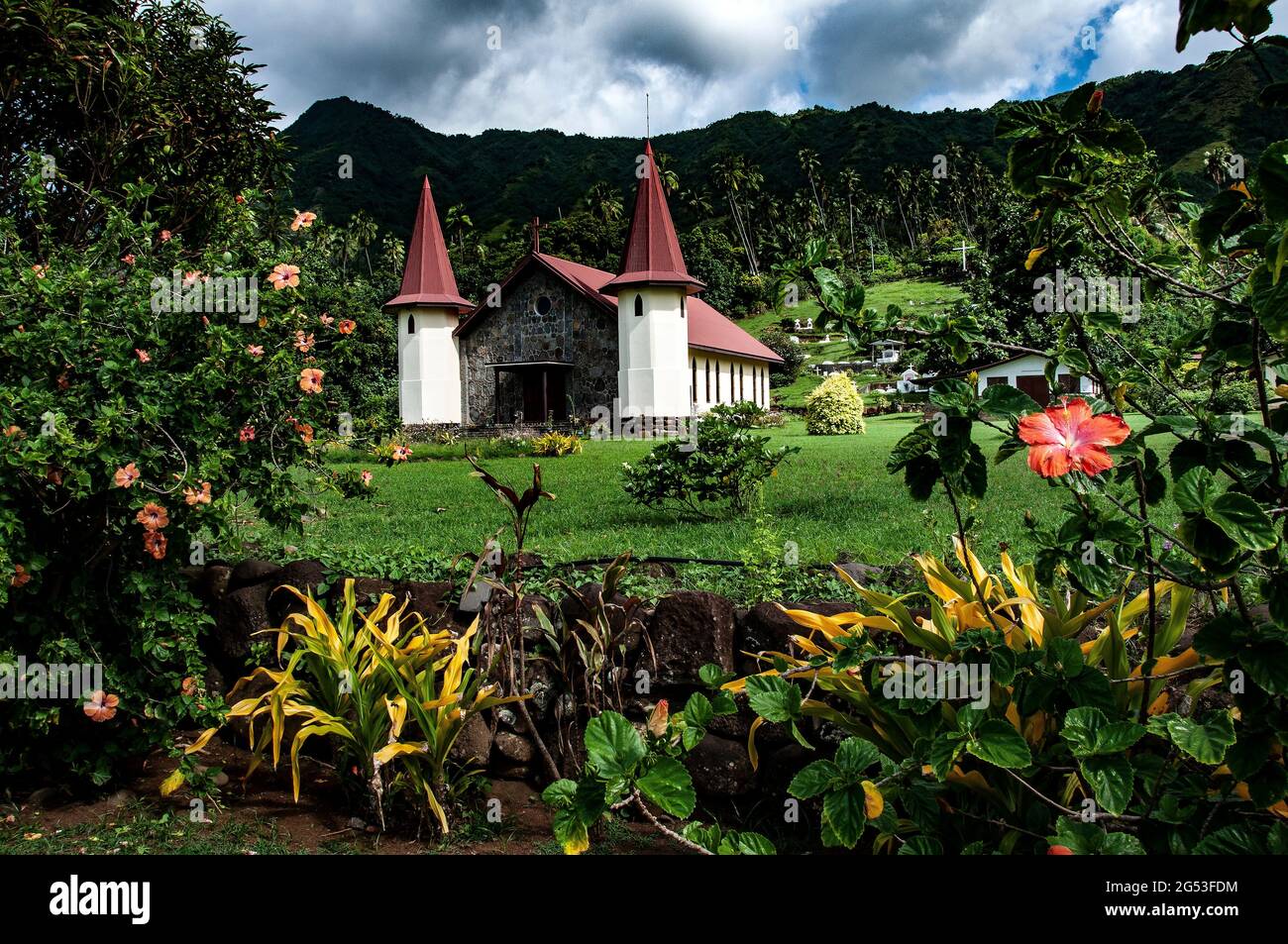 French polynesia sail boat in hi-res stock photography and images - Alamy