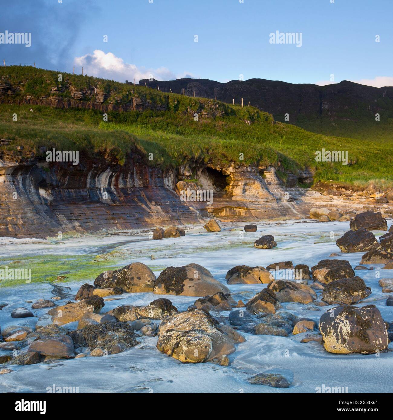 Ancient Cave at Laig bay, Isle of Eigg, Scotland Stock Photo - Alamy