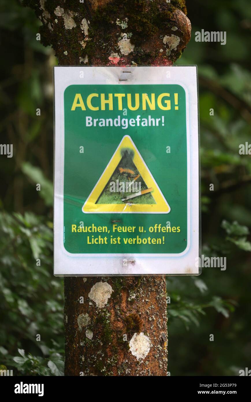 25 June 2021, Bavaria, Greußenheim: A sign with the inscription ...