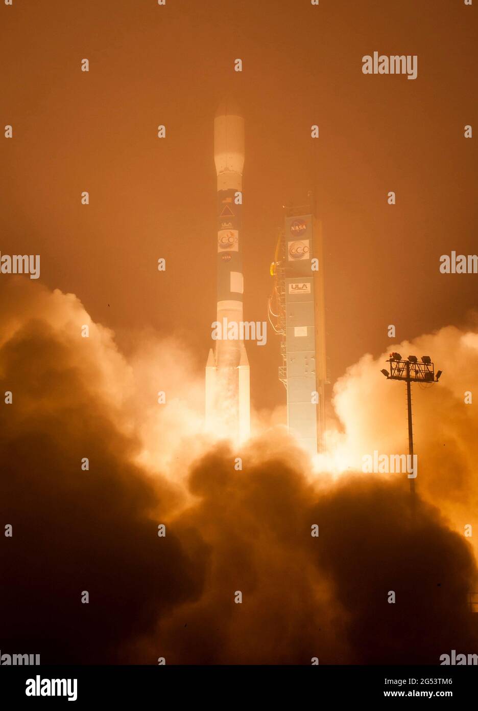 Vandenberg air force base hi-res stock photography and images - Alamy