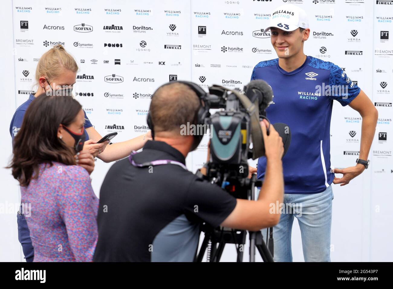 Williams racing laura winter hi-res stock photography and images - Alamy