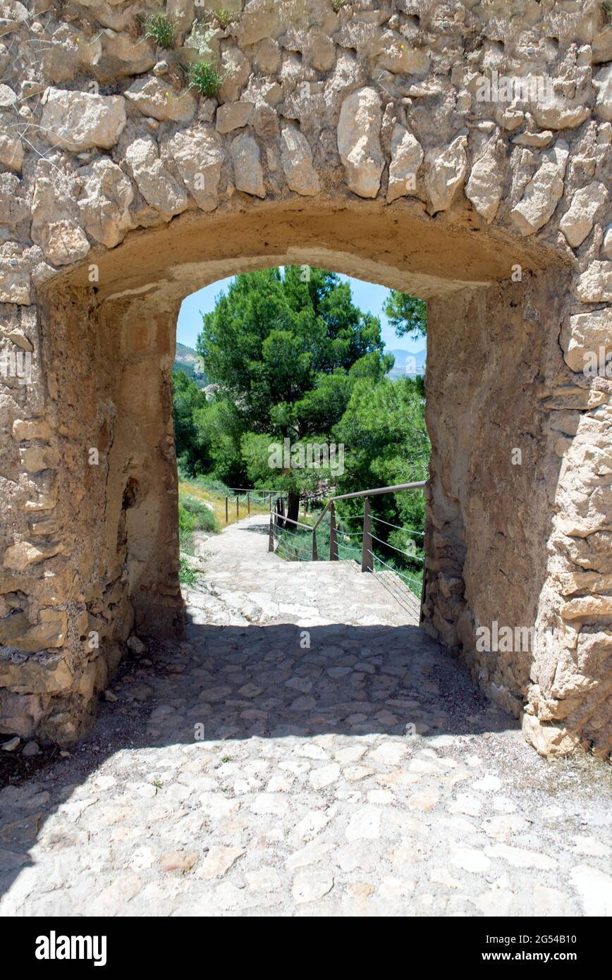 Arched doorway in medieval stone hi-res stock photography and images ...