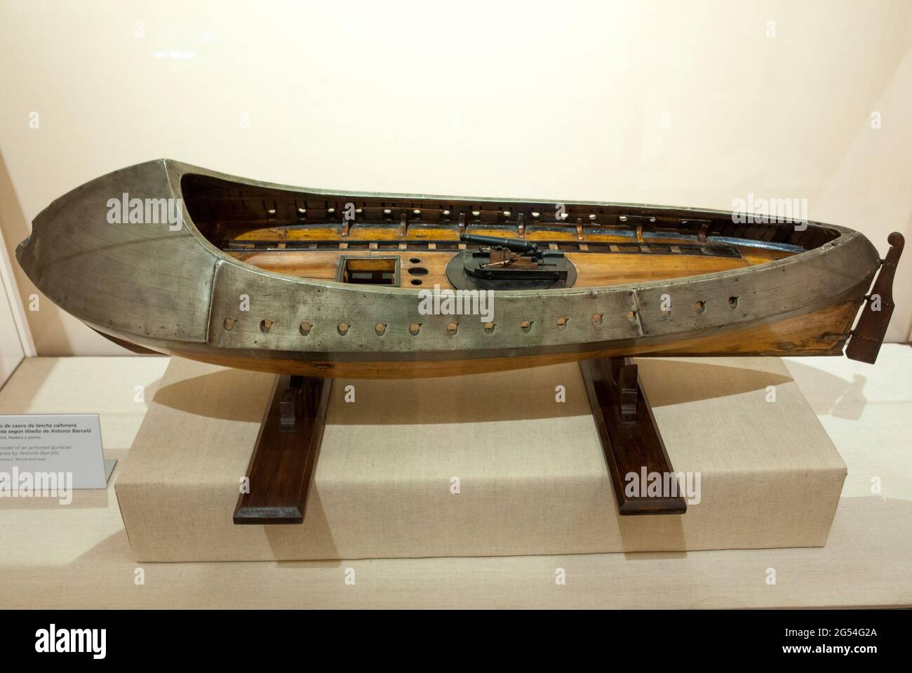 Ship cannon model hi-res stock photography and images - Alamy