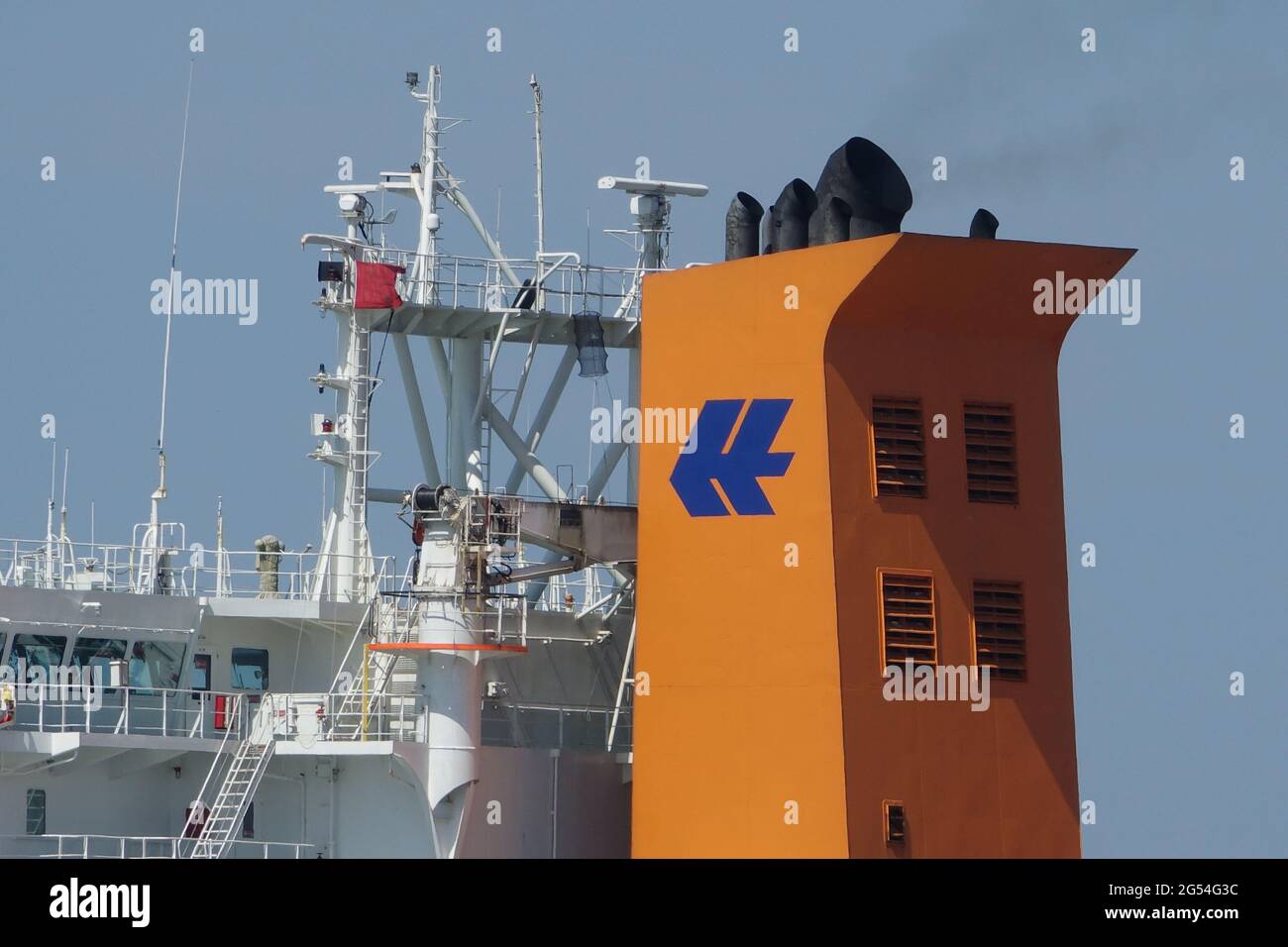 Ship superstructures hi-res stock photography and images - Alamy
