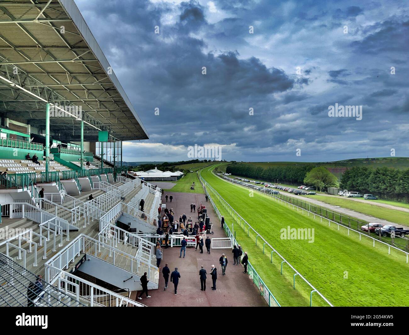 Brighton racecourse hi-res stock photography and images - Alamy