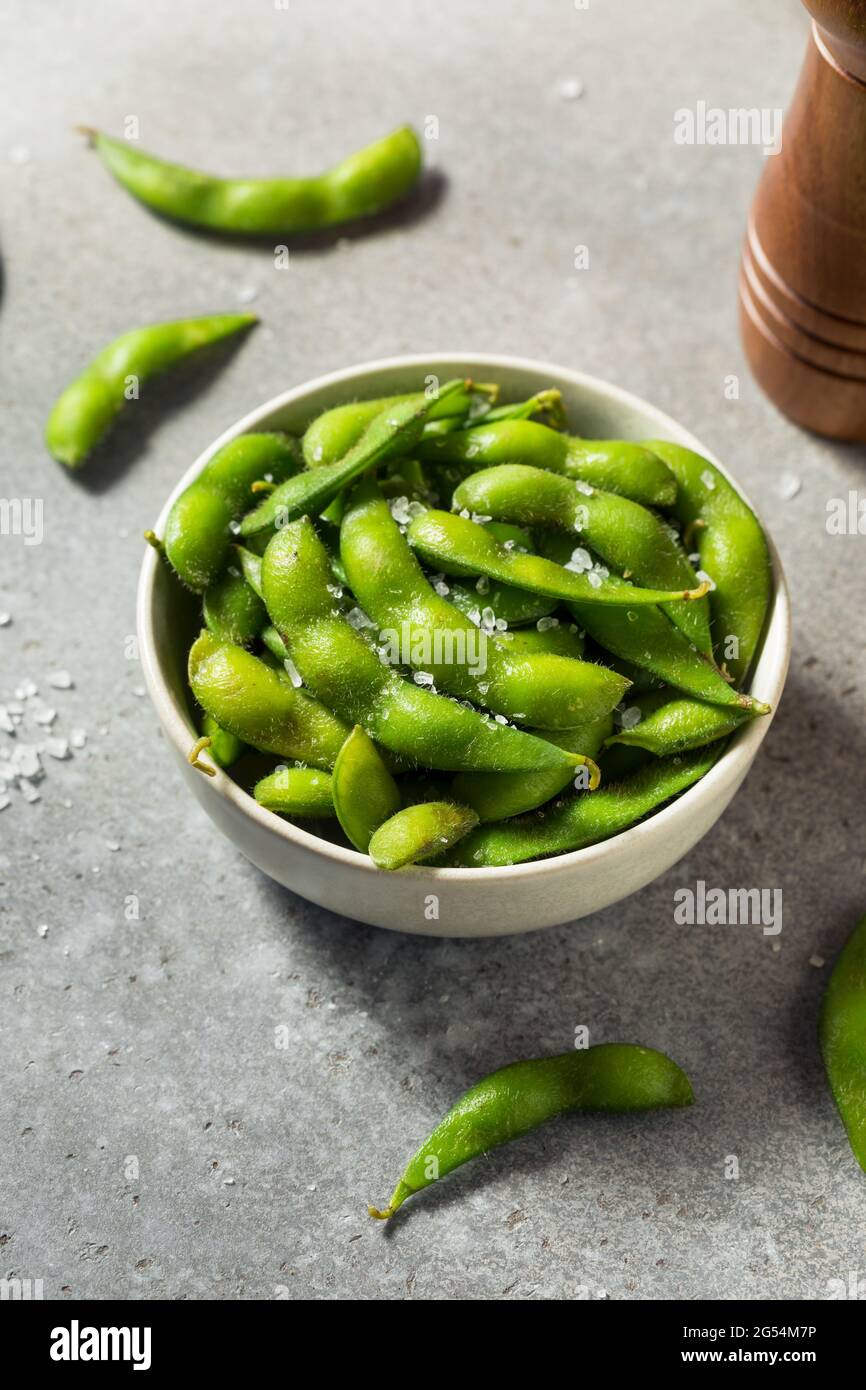 Organic Green Edamame Beans with Sea Salt Stock Photo - Alamy