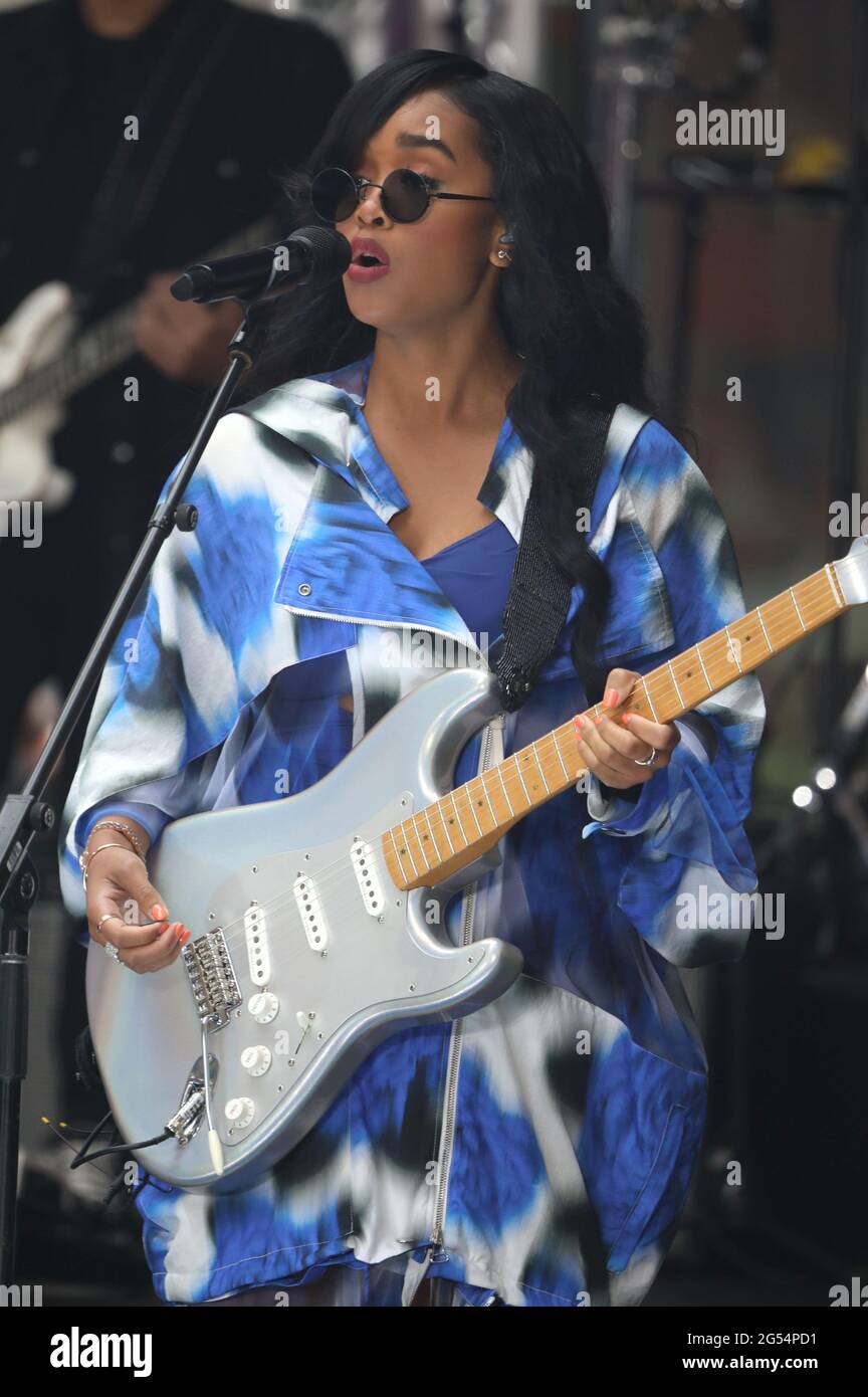 June 25, 2021, New York, New York, USA: Singer H.E.R. performs on the ...