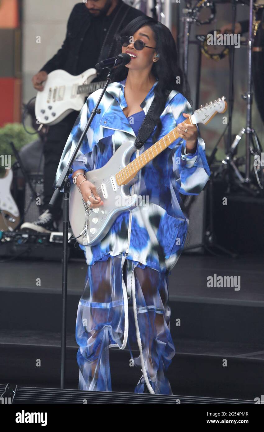 June 25, 2021, New York, New York, USA: Singer H.E.R. performs on the ...