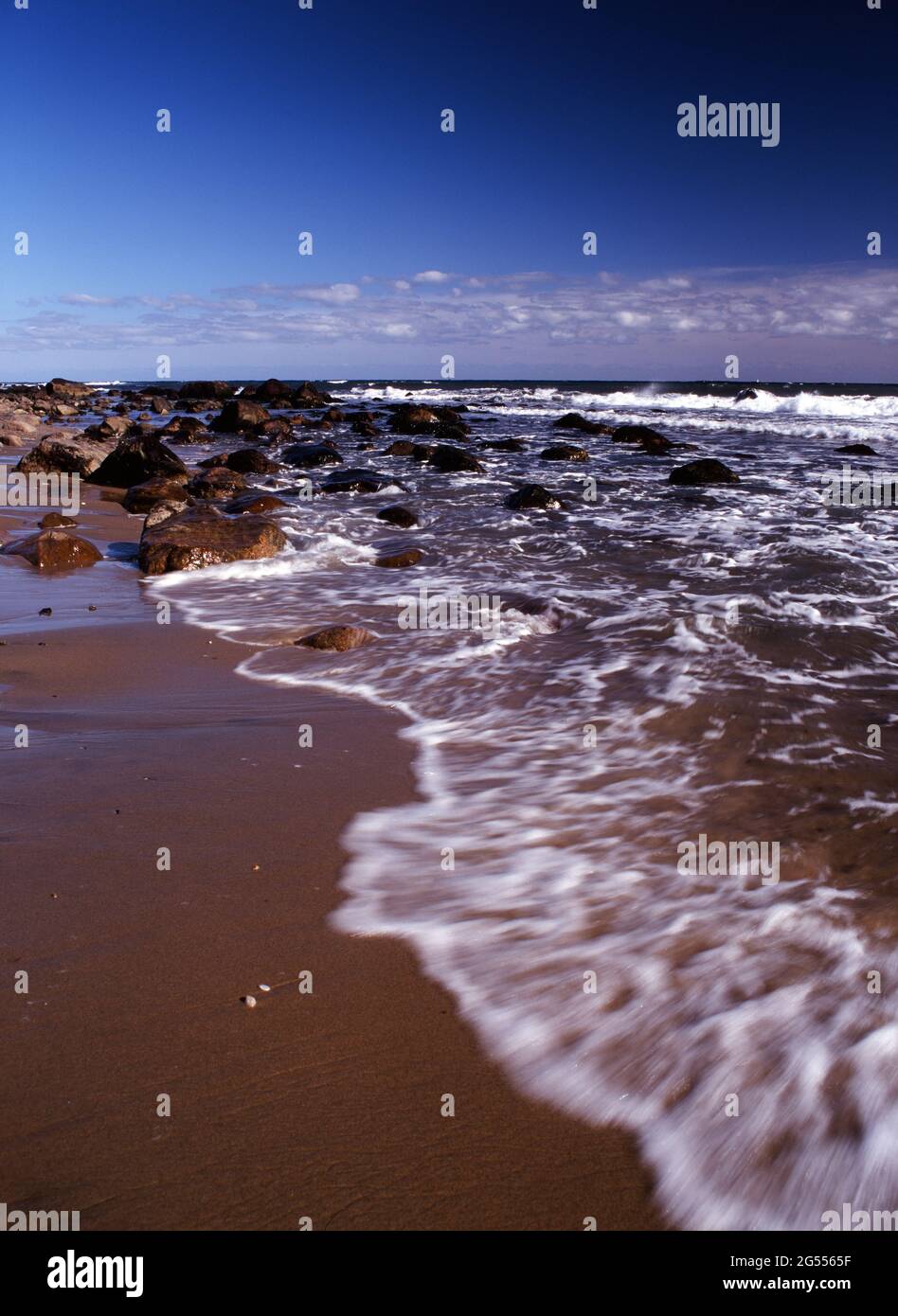 Bluffs Beach shoreline on Block Island, Rhode Island Stock Photo - Alamy