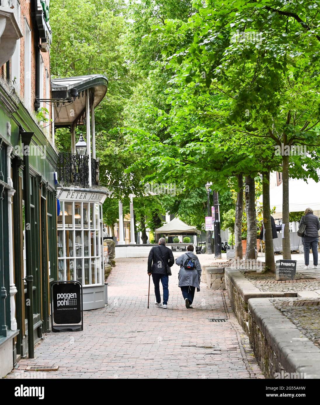 Royal Tunbridge Wells Kent - The famous Pantiles area Stock Photo - Alamy