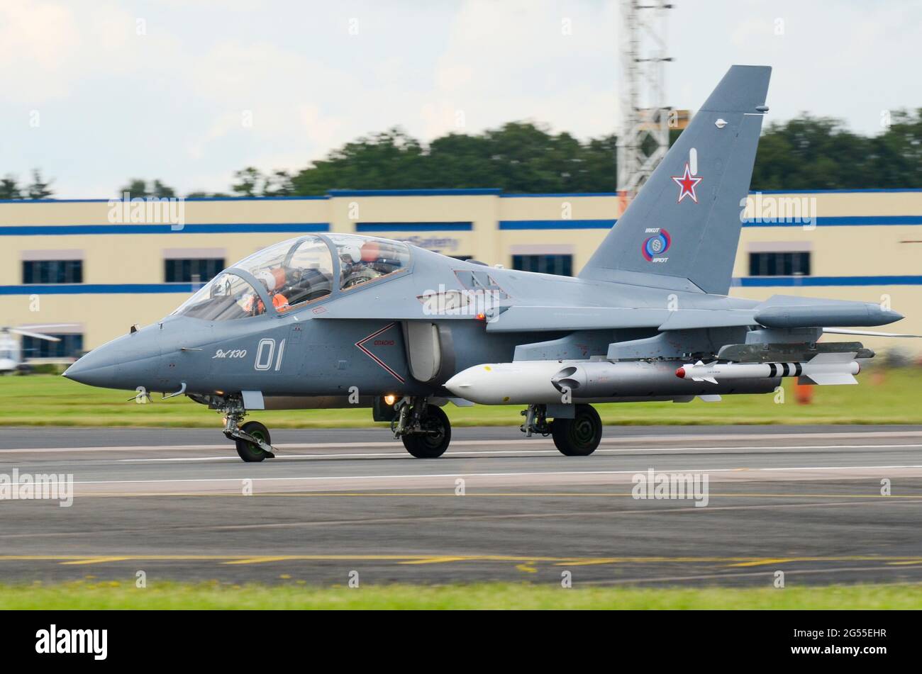 Russian air force hi-res stock photography and images - Alamy