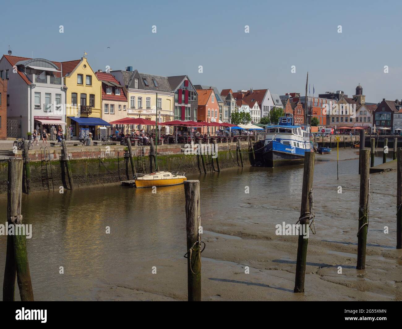 the city of husum at the north sea Stock Photo - Alamy