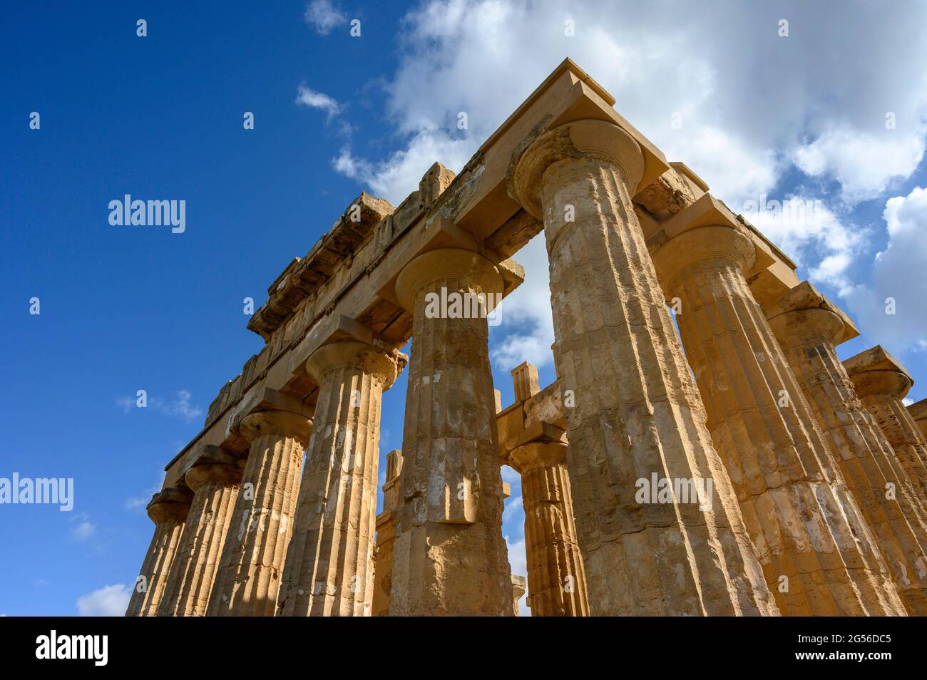 Ancient greek temple in Sicily, Italy Stock Photo - Alamy