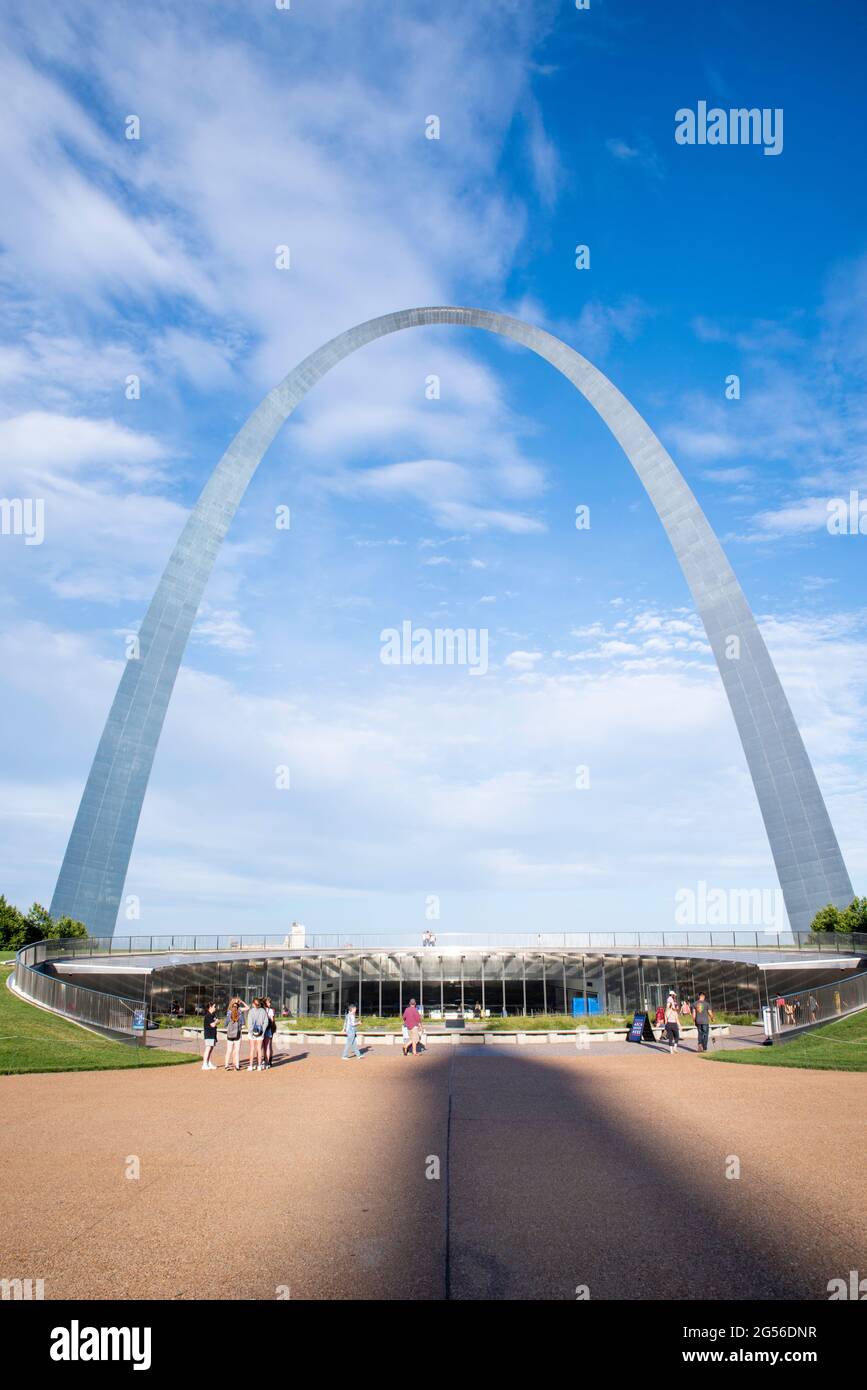 Image of the Gateway Arch, Gateway Arch National Park, St. Louis ...