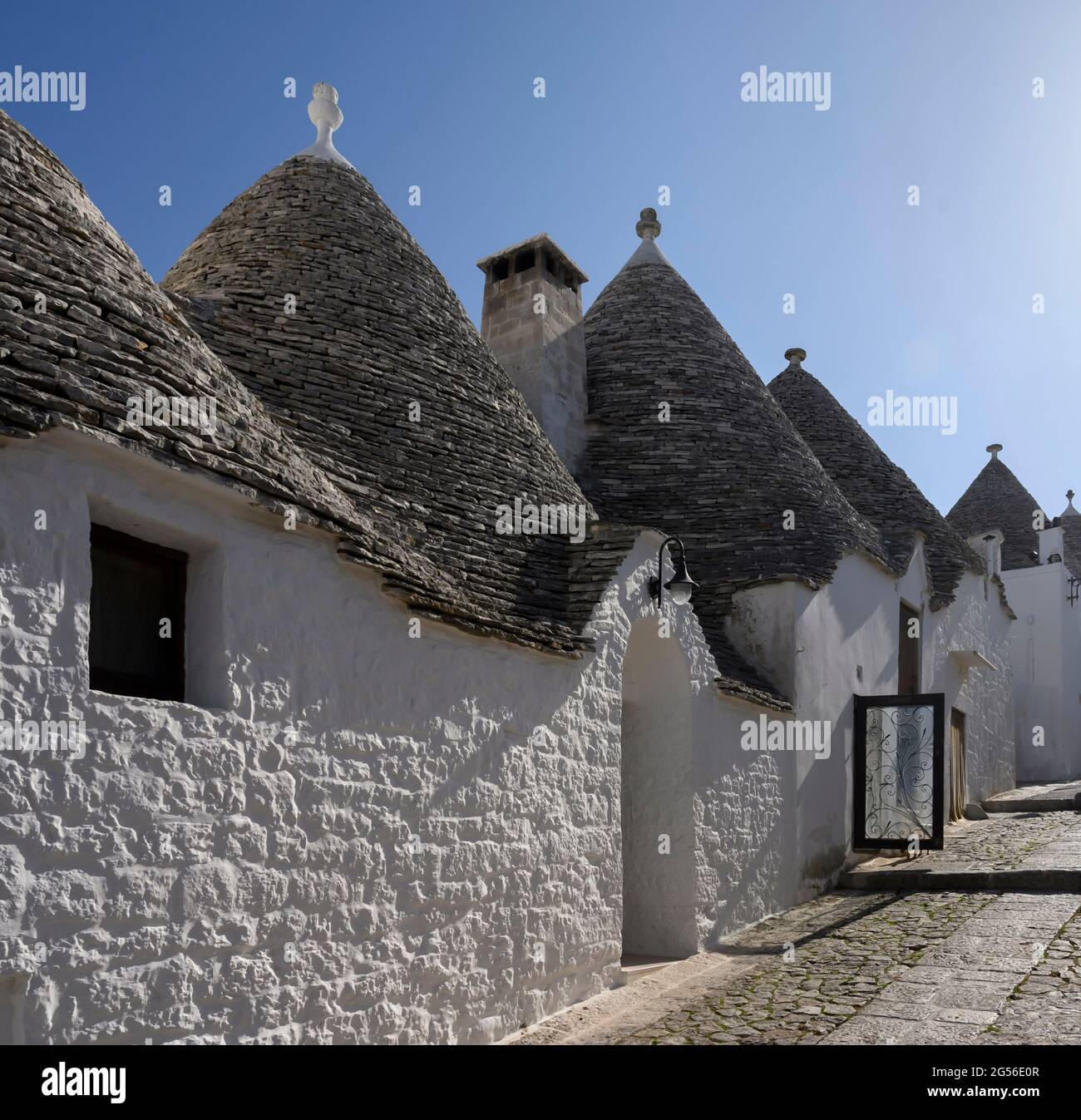 Traditional trulli houses in Alberobello, Italy Stock Photo - Alamy