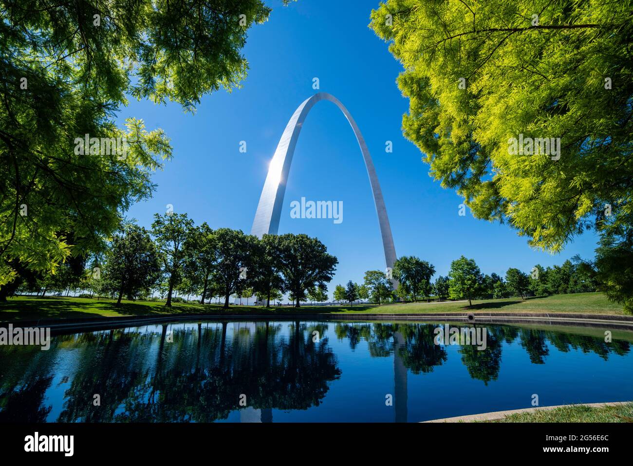 Image of the Gateway Arch, Gateway Arch National Park, St. Louis ...