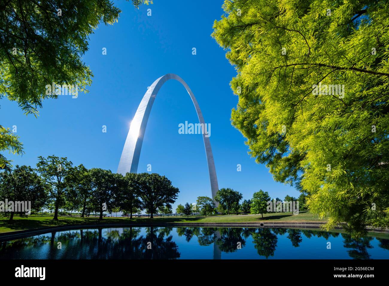 Image of the Gateway Arch, Gateway Arch National Park, St. Louis ...