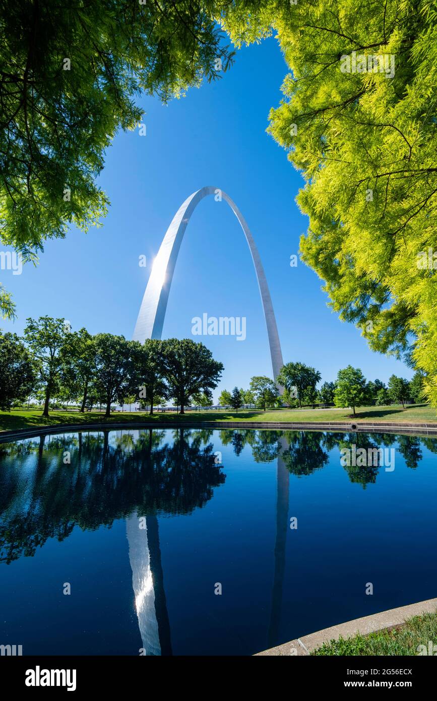 Image of the Gateway Arch, Gateway Arch National Park, St. Louis ...