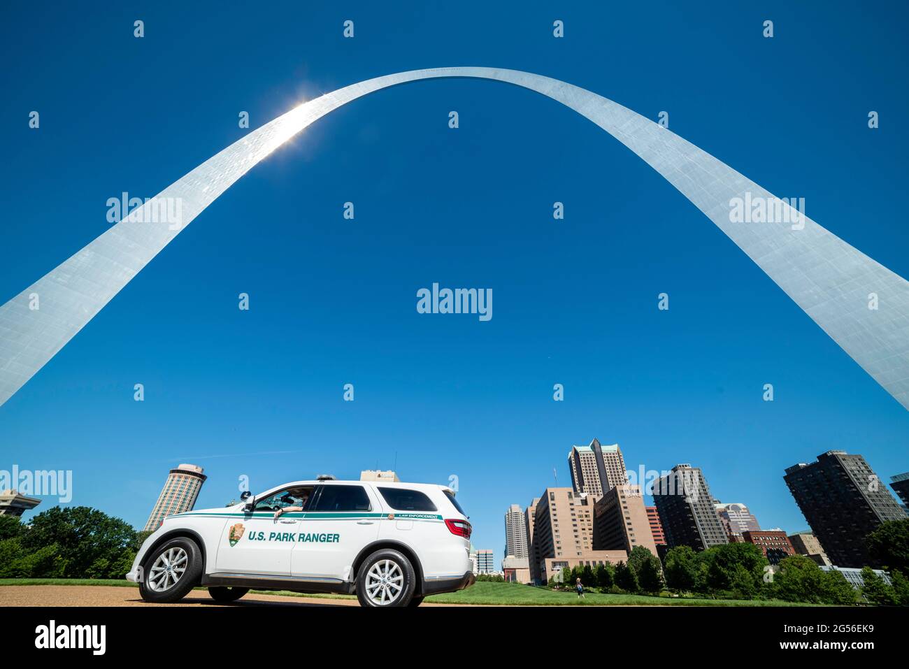 Image of the Gateway Arch, Gateway Arch National Park, St. Louis ...