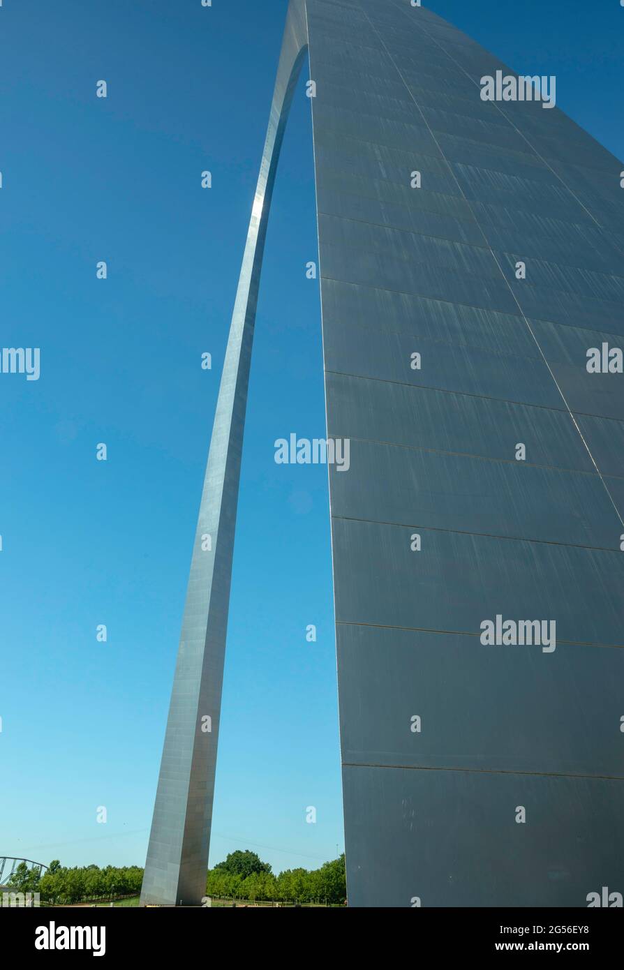 Image of the Gateway Arch, Gateway Arch National Park, St. Louis ...