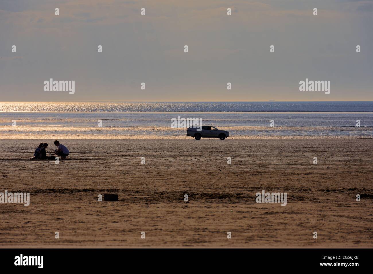 Berrow beach somerset sun Stock Photo - Alamy
