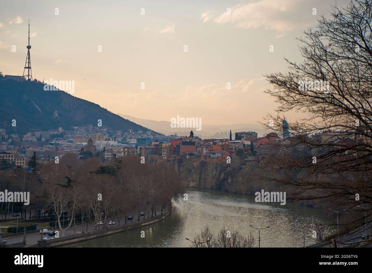 The Kura River flows through the city of Tbilisi. City landscape Stock ...