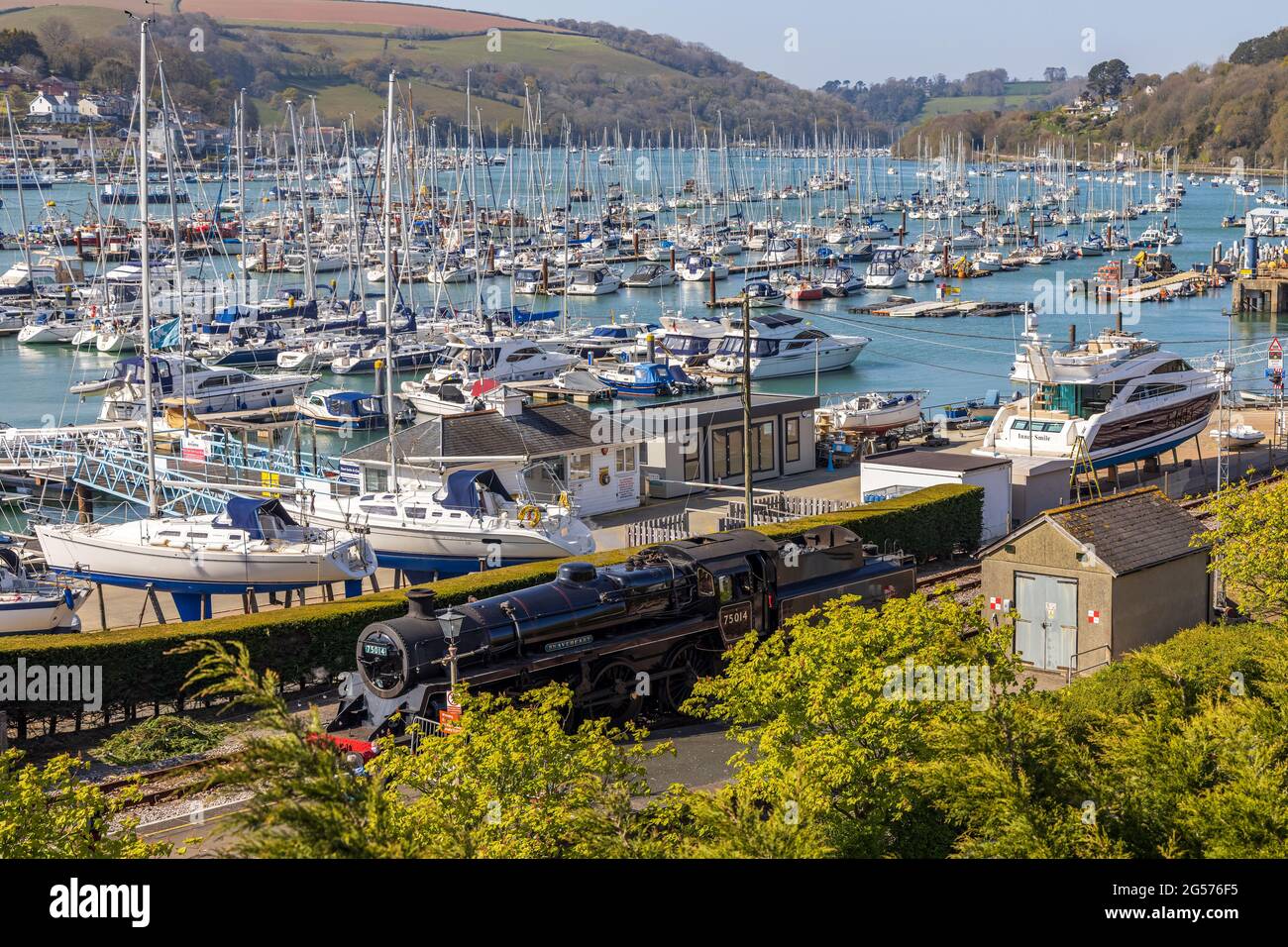 BR Standard Class 4 75014 'Braveheart' at Kingswear station on the ...