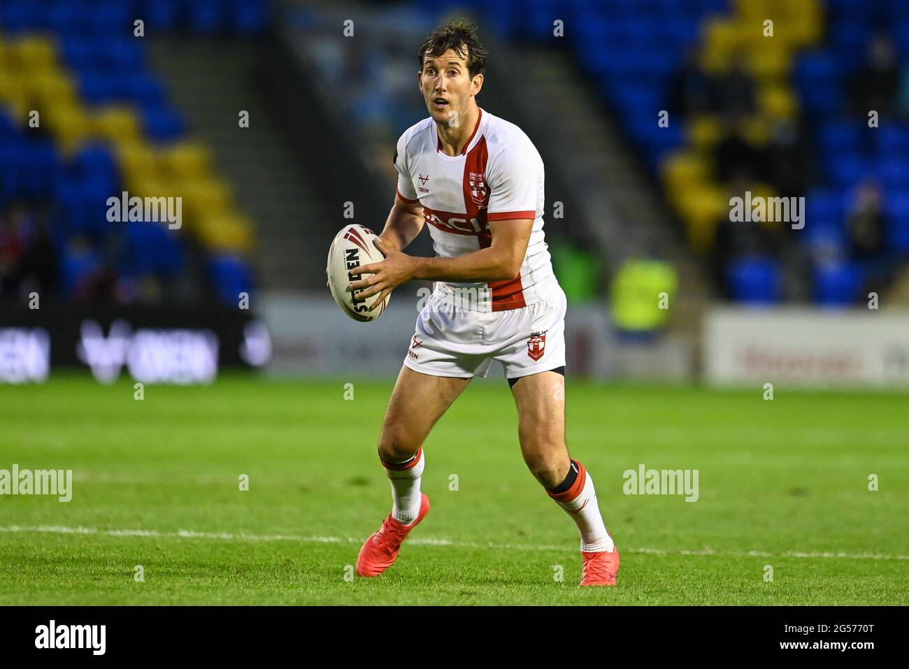 Stefan Ratchford (6) of England in action Stock Photo - Alamy
