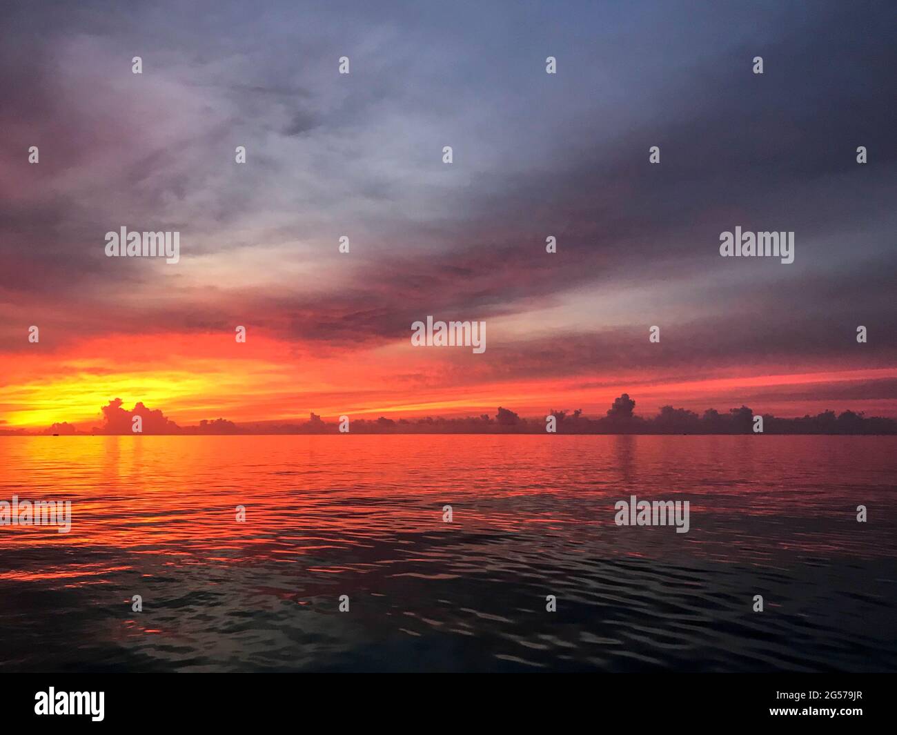 Sunset over the beach, South Ari Atoll, Maldives Stock Photo - Alamy
