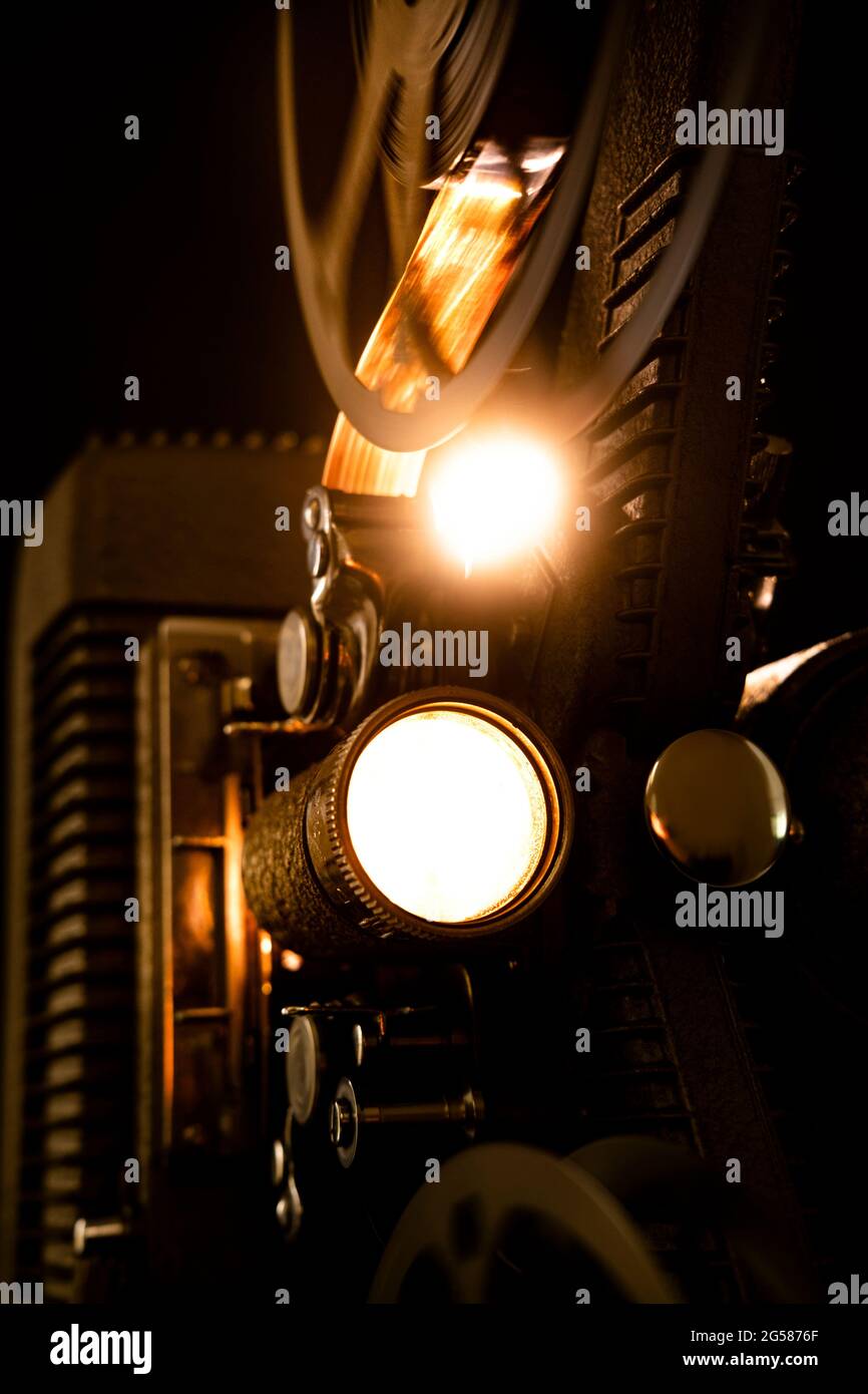 Old projector hi-res stock photography and images - Alamy