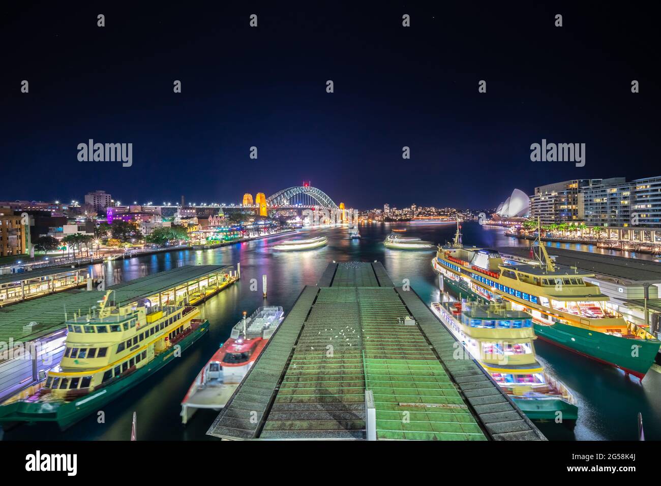 Panoramic night view of Sydney Harbour and City Skyline of circular ...
