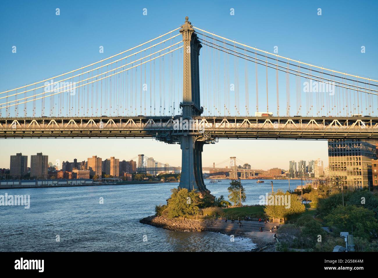 Nyc night time bridge hi-res stock photography and images - Alamy