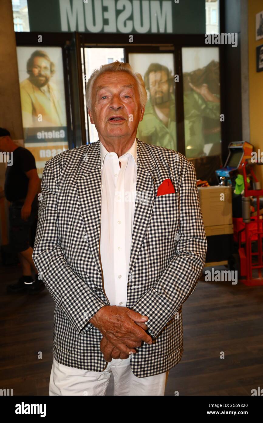 Rainer Brandt beim Pre-Opening vom Bud Spencer-Museum im Palazzo Italia ...