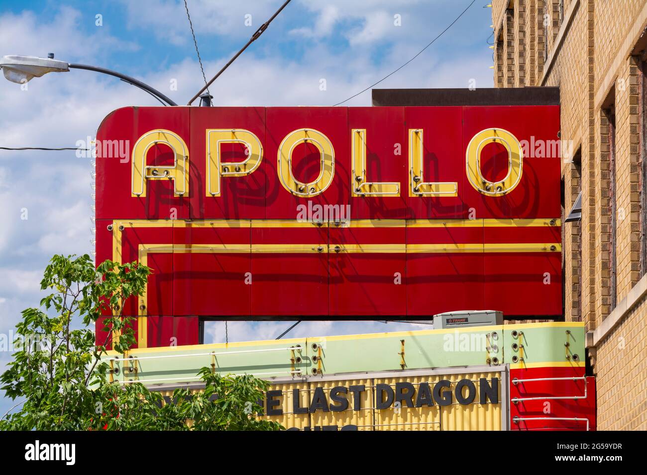 Vintage movie theater sign illinois hi-res stock photography and images ...
