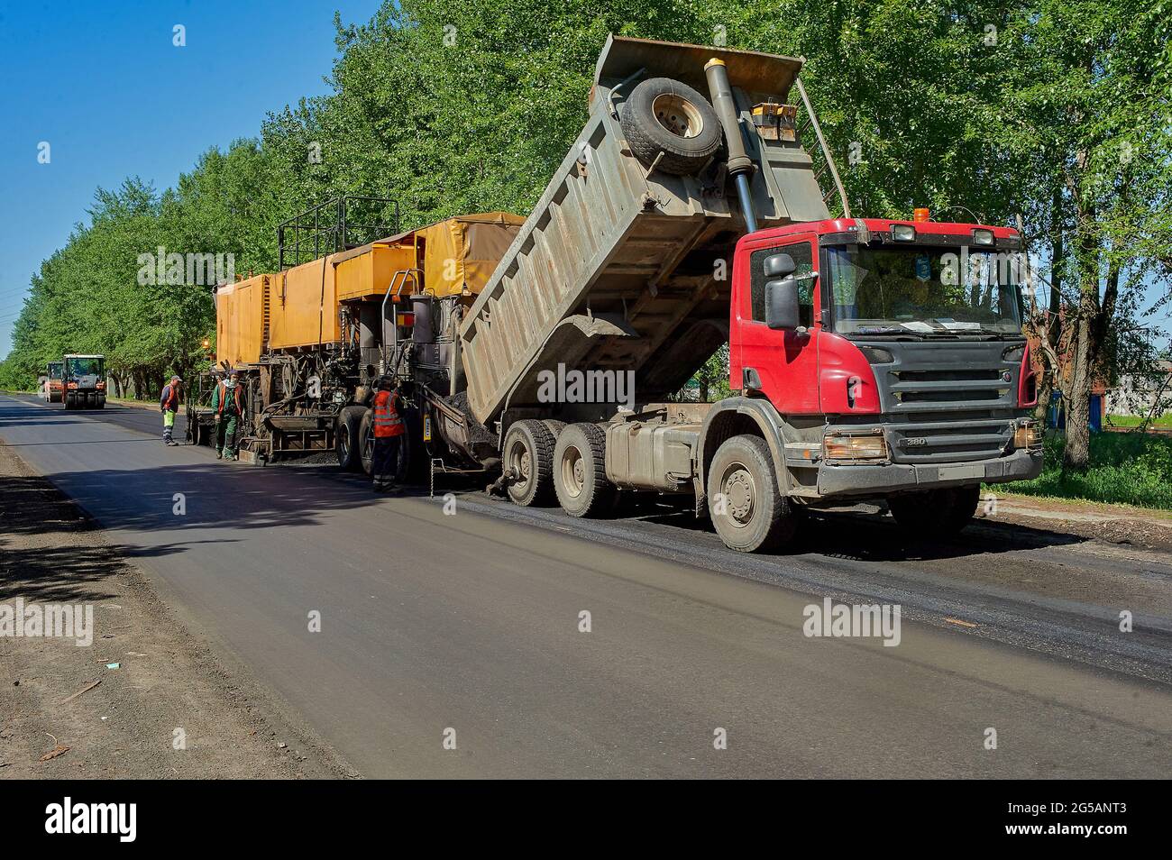 Old road asphalt work hi-res stock photography and images - Alamy