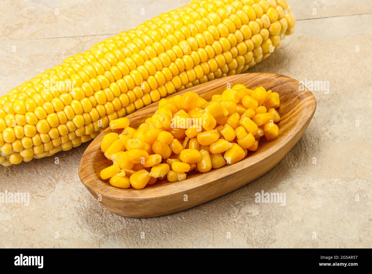 Sweet yellow corn grain in the bowl Stock Photo - Alamy