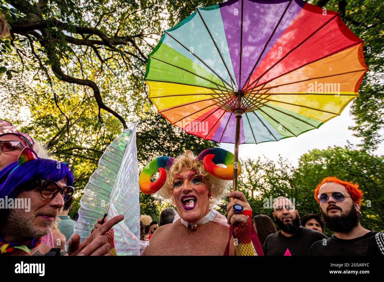 New York, USA. 25th June 2021. Hundreds Of Drag Queens and Kings filled ...