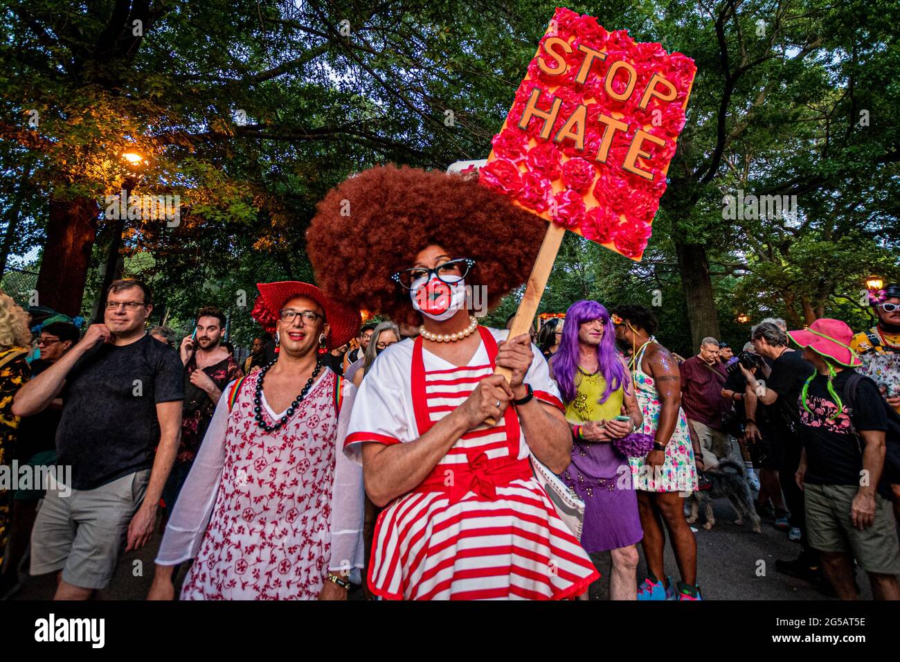 New York, USA. 25th June 2021. Hundreds Of Drag Queens and Kings filled ...