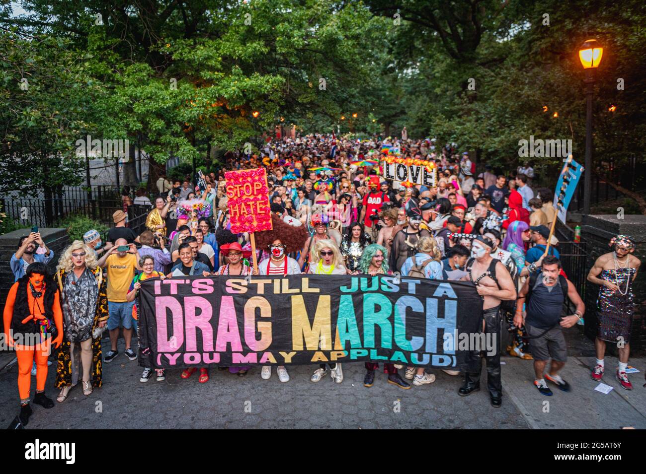1969 stonewall riots nyc hi-res stock photography and images - Alamy
