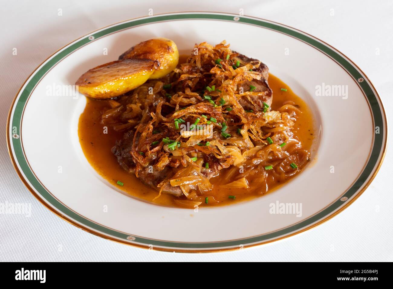 Viennese Zwiebelrostbraten, Sirloin Roast Beef with Onion Gravy, Crispy ...