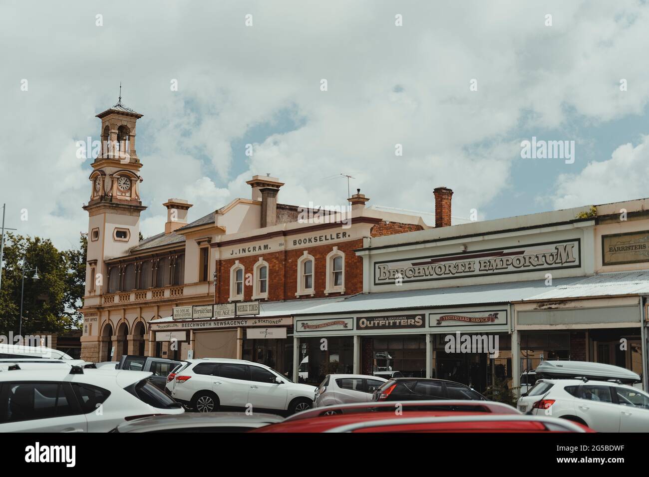 Beechworth, Victoria - December 22nd, 2020: The old-style shops ...