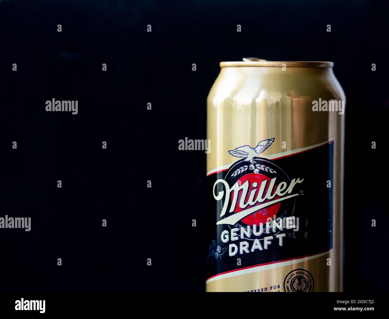 Miller genuine draft beer hi-res stock photography and images - Alamy
