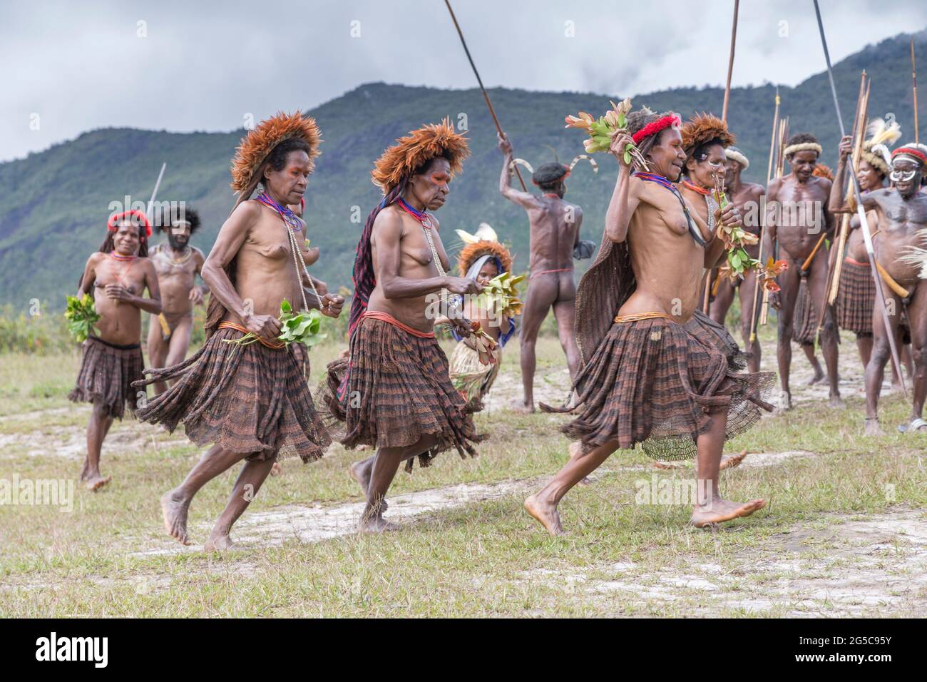 Baliem Valley, West Papua, Indonesia, February 15th, 2016: dani tribe ...